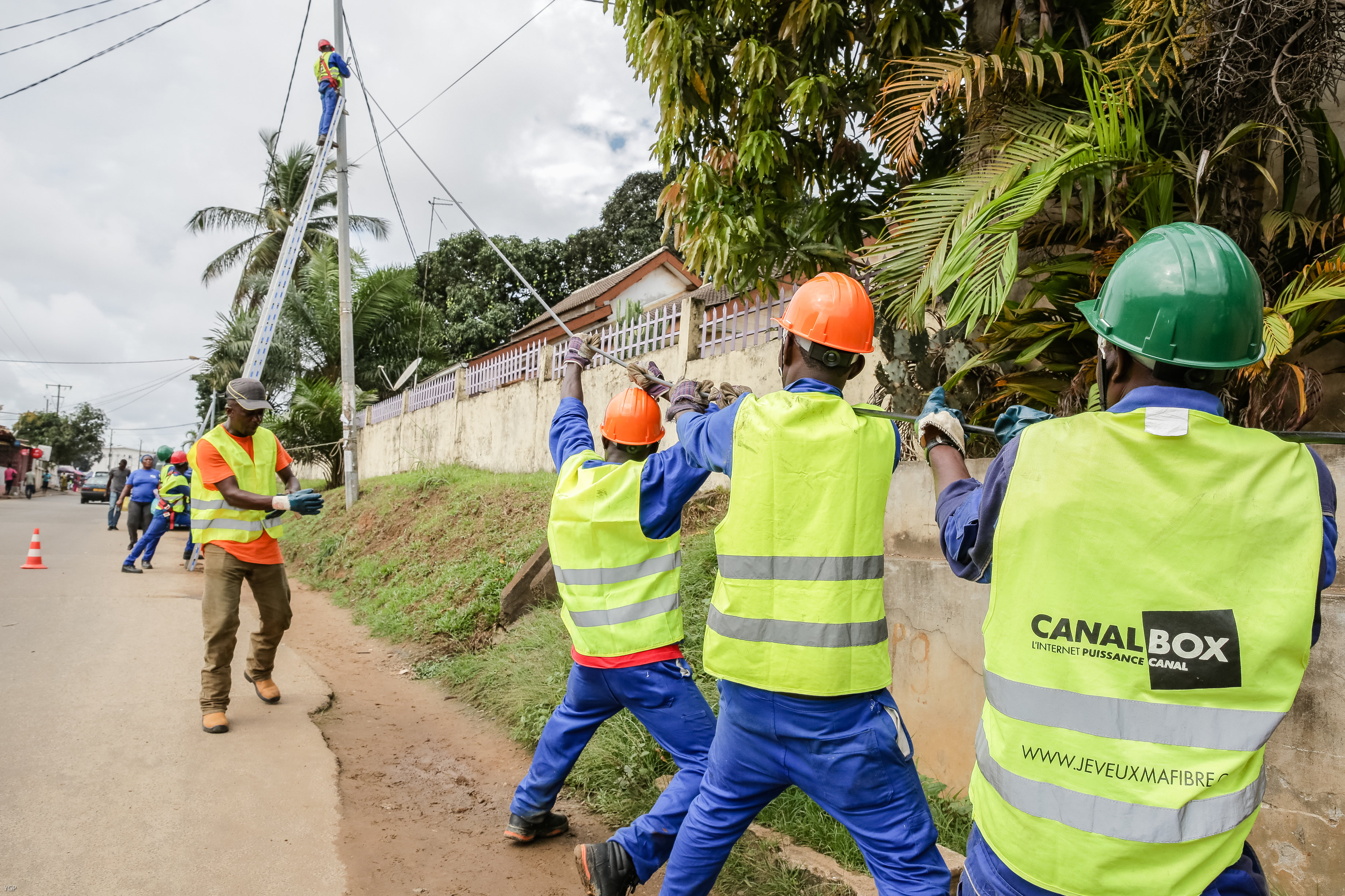 Communiqué: Group Vivendi Africa déploie Canalbox, le premier réseau ...